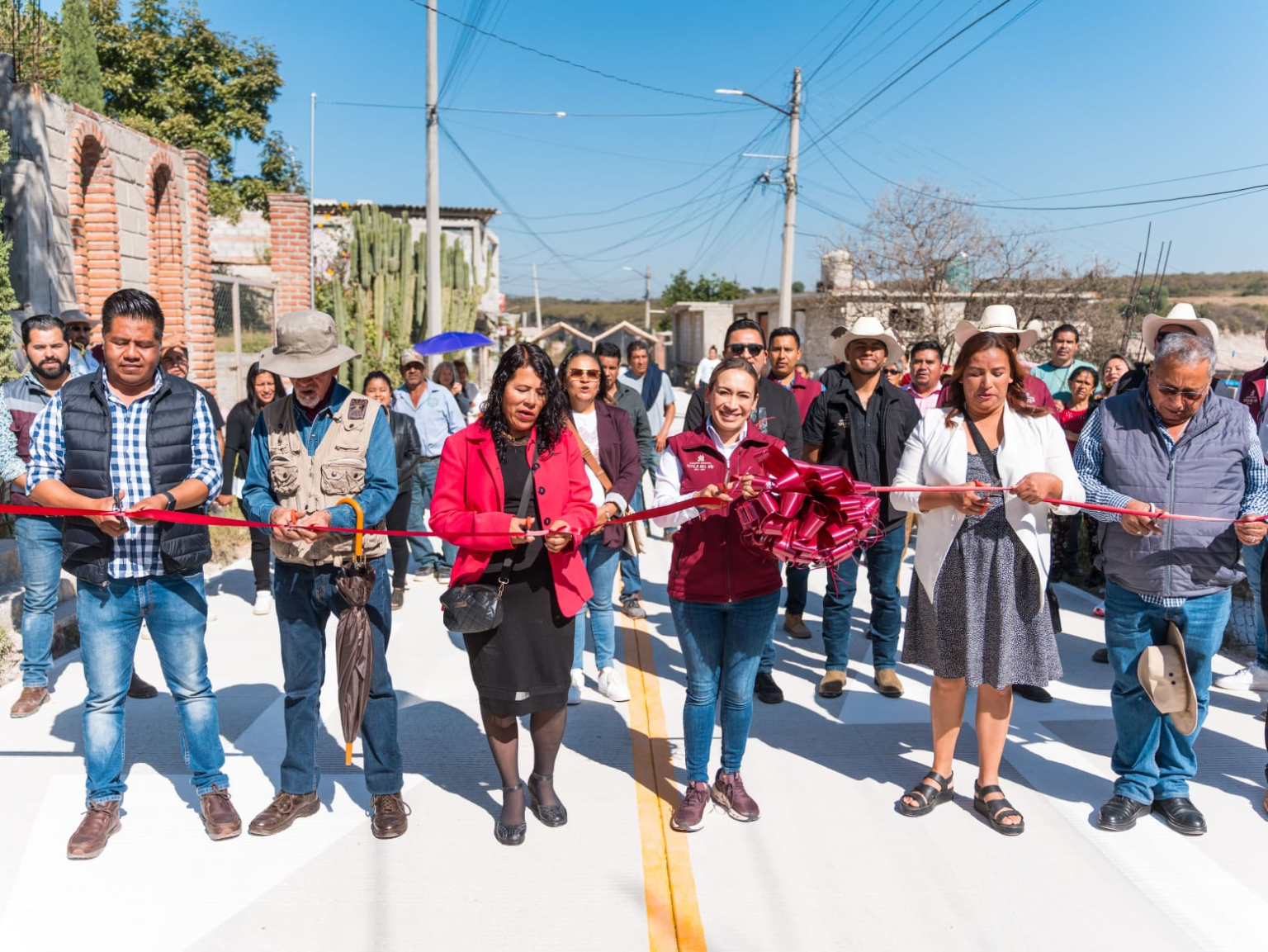 El gobierno de Tepeji del Río entrega pavimentación hidráulica que ...